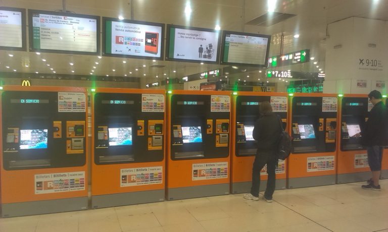 How to buy a train or metro ticket in Spain | Privetmadrid.com